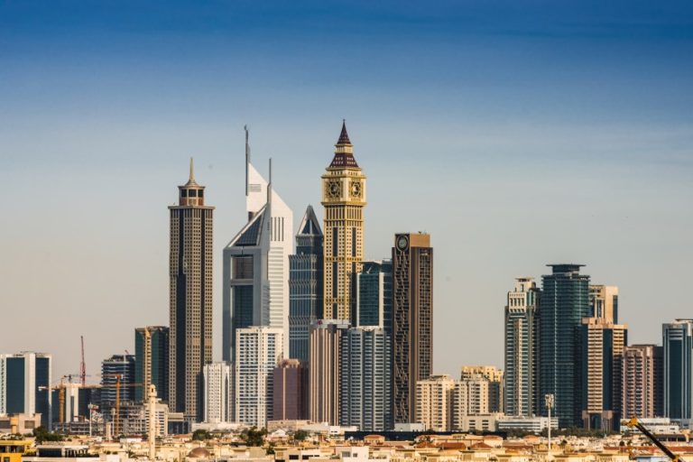 8 Reasons Why The Middle East Is So Rich - Global Affairs Explained